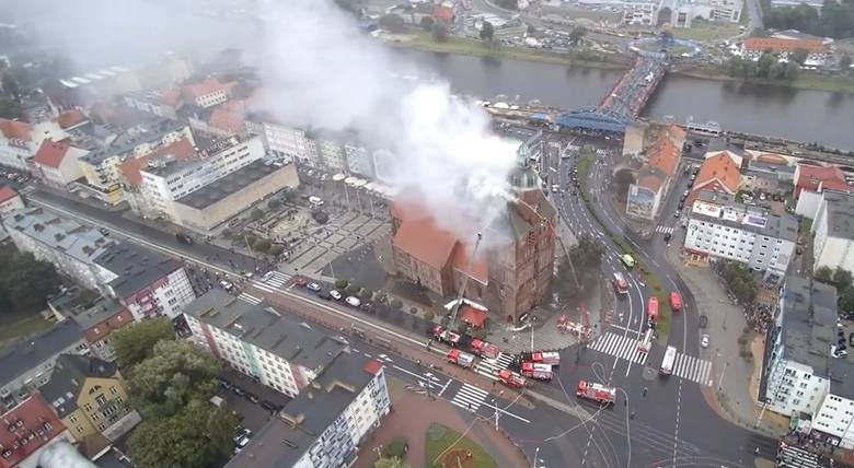 Gorzów. Pożar katedry. Marek Surmacz pytał o winę strażaków. Co na to ...