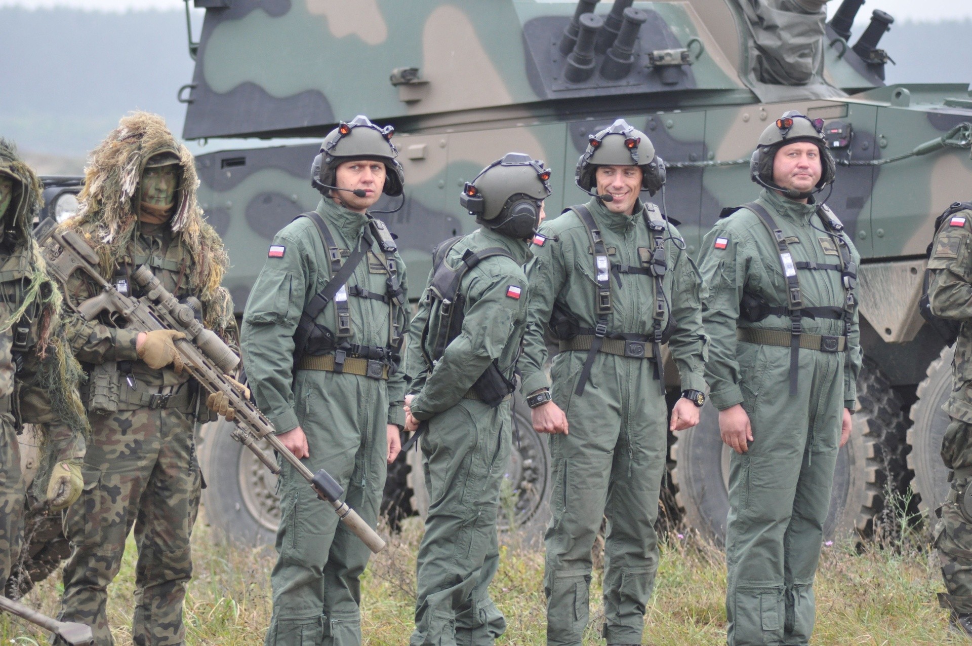 Wojna na ekranie komputera, czyli polska armia zaklęta w gigabajtach ...